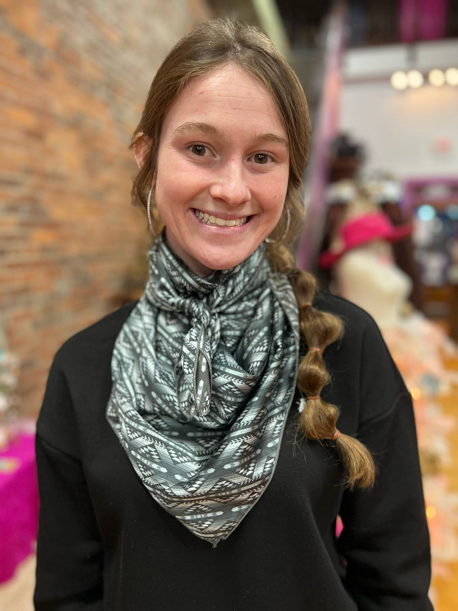 Coyote Call Wild Rag – The Sparkly Pig